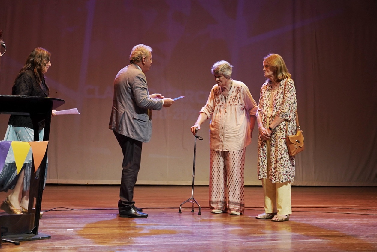 Se homenajeó al Maestro Claudio Garcia Bes - Universidad Nacional de Salta