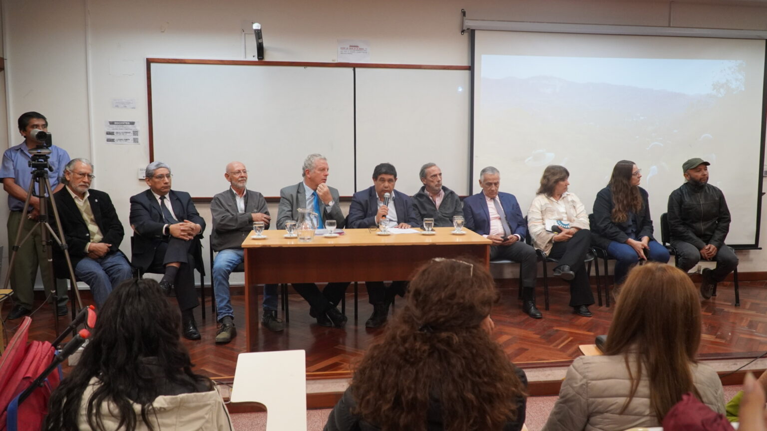 La UNSa llama a la unidad de la comunidad universitaria para la marcha nacional en defensa de la ...